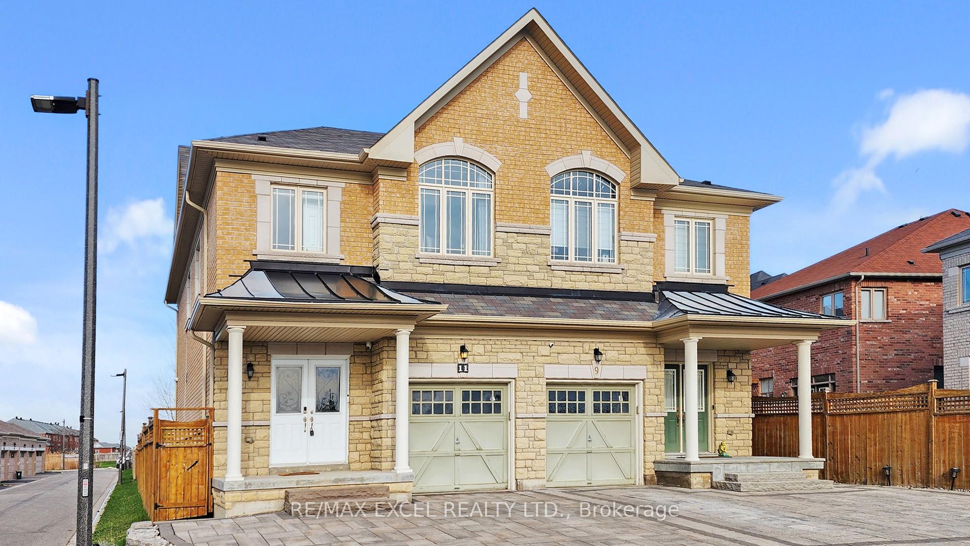 11 Unity Gardens Drive, Markham, ON L3R 5R6