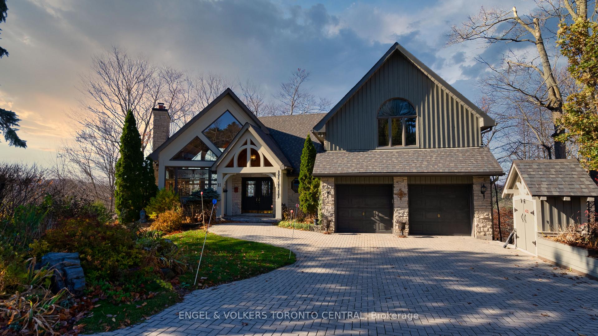 11 Valleycrest Drive, Oro-Medonte, ON L0L 2L0