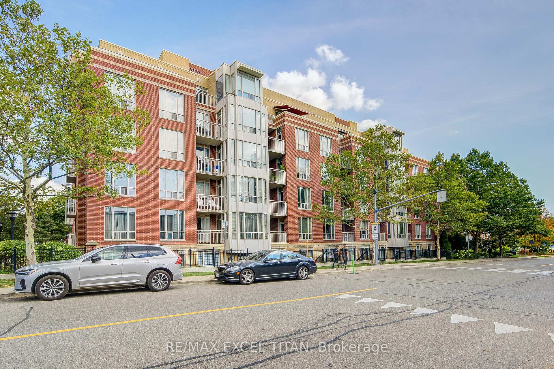 110 - 455 Rosewell Avenue, Toronto, ON M4R 2B6