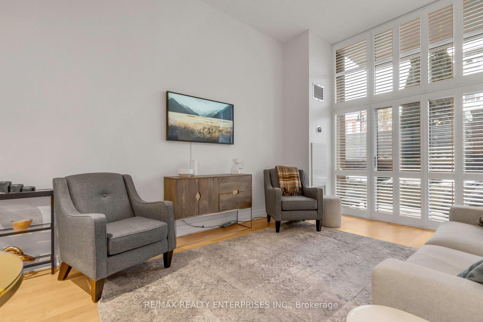 110 - 70 Port Street E, Mississauga, ON L5G 4V8