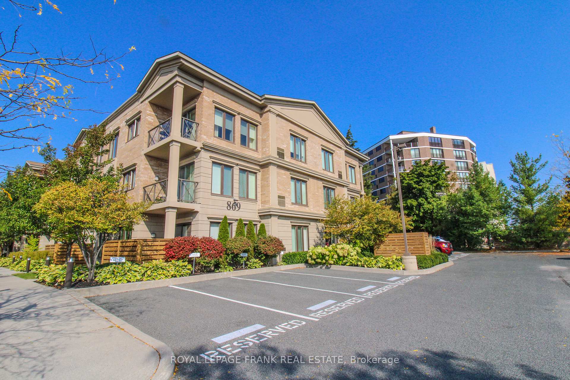 110 - 869 Clonsilla Avenue, Peterborough, ON K9J 0B7