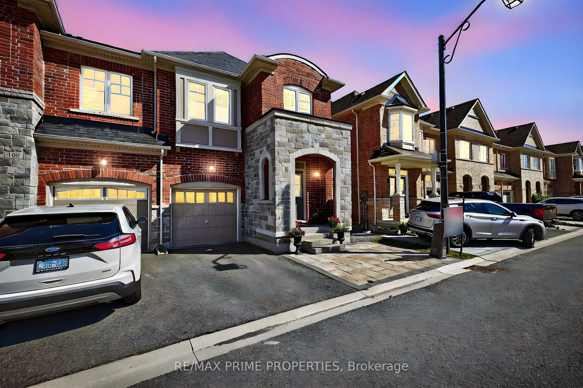 110 Maguire Road, Newmarket, ON L3X 0M1