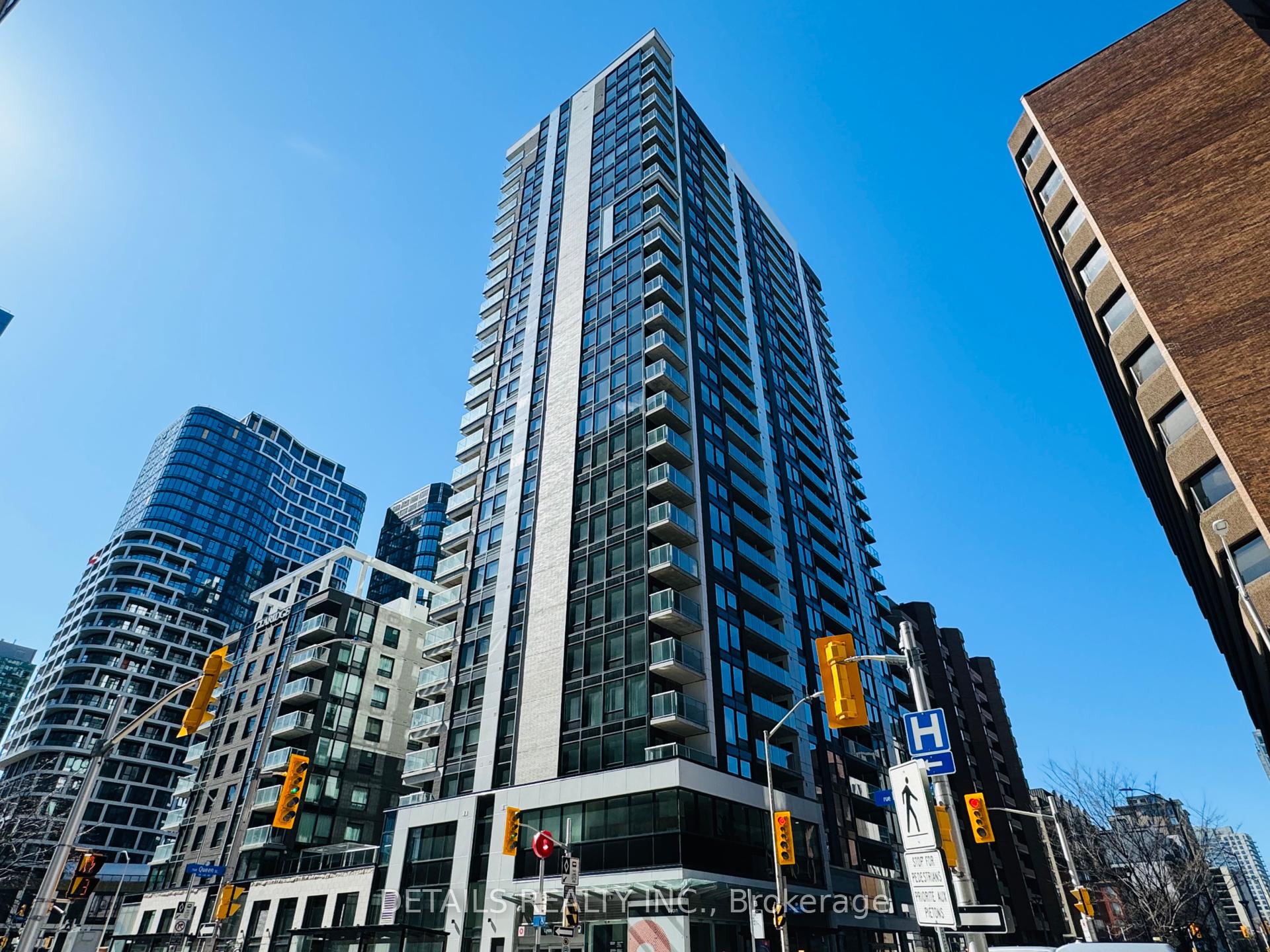 1102 - 340 Queen Street, Ottawa Centre, ON K1R 0G1