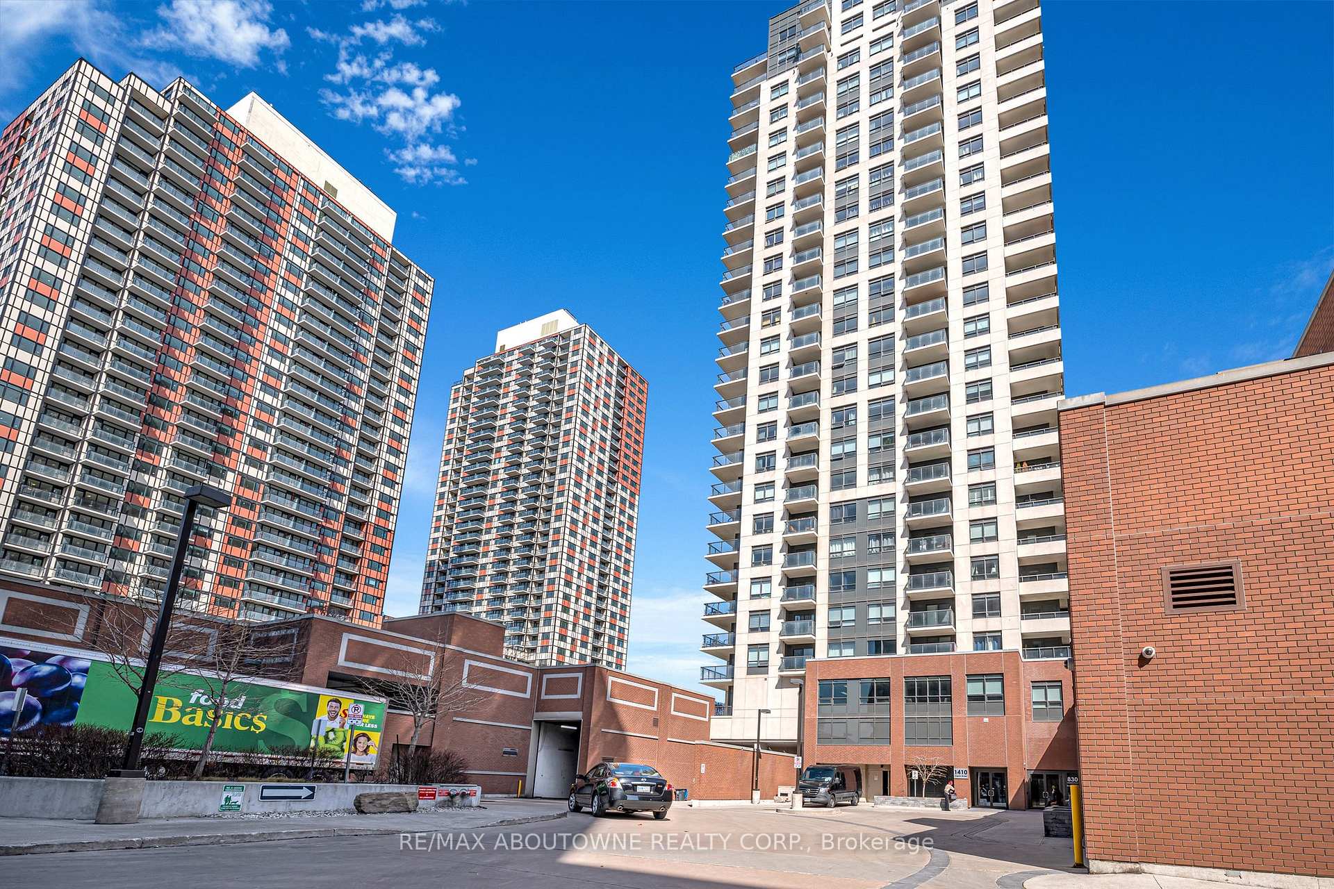 1105 - 1410 Dupont Street, Toronto, ON M6H 0B6