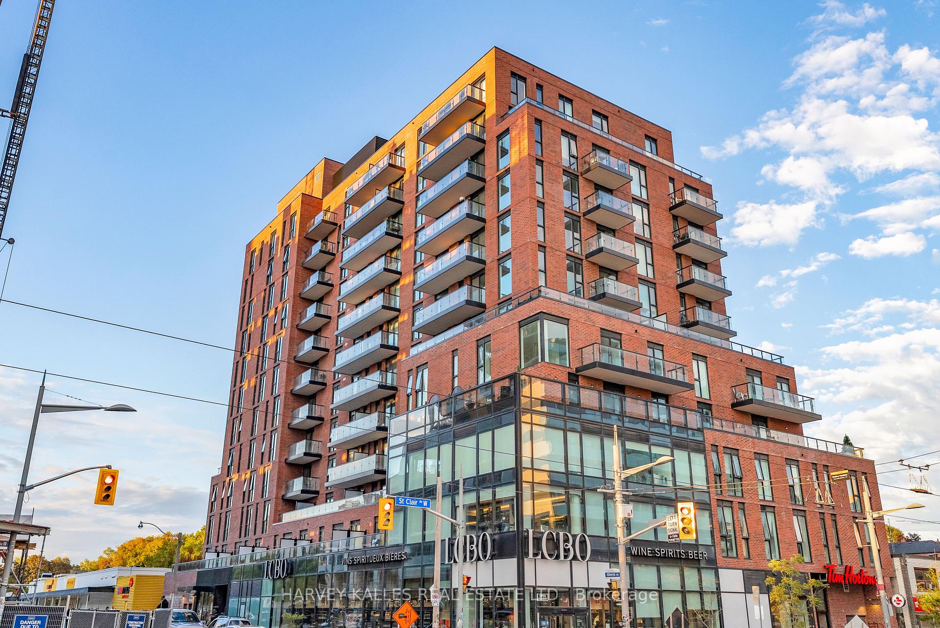 1105 - 185 Alberta Avenue, Toronto, ON M6C 0A5