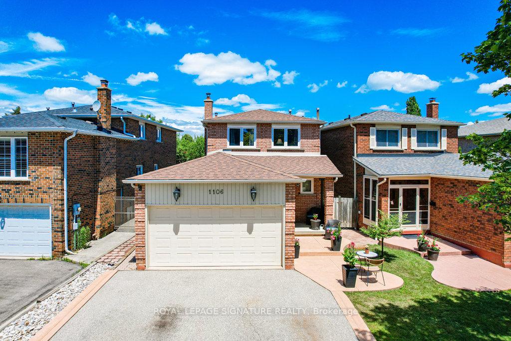 1106 Highgate Place, Mississauga, ON L4W 3H4