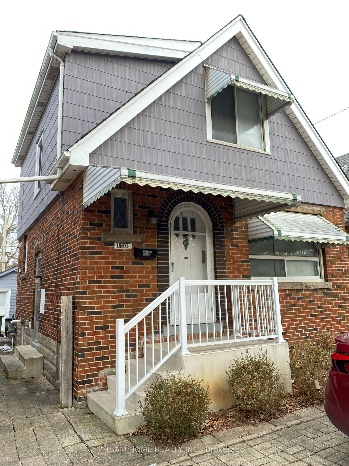 1106 King Street W, Hamilton, ON L8S 1L7