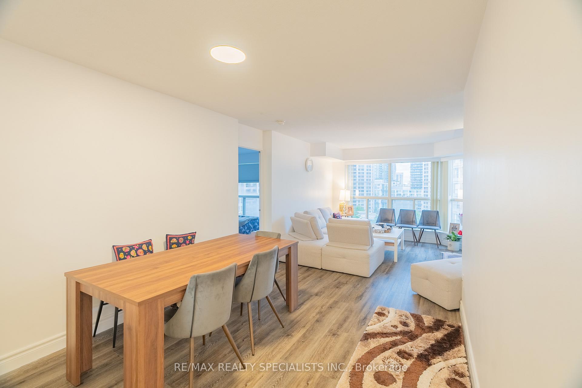 1107 - 335 Webb Drive S, Mississauga, ON L5B 4A1