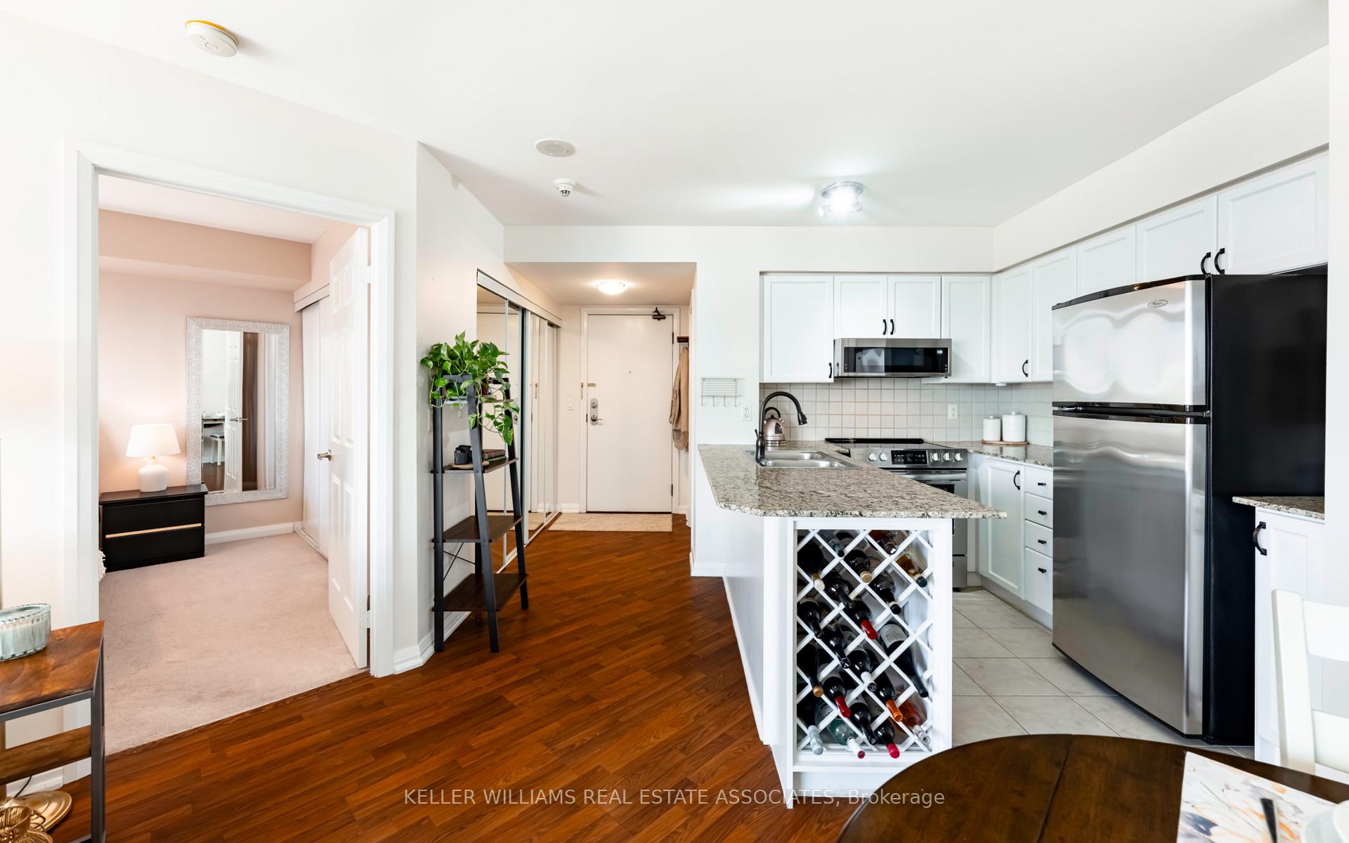 1108 - 220 Forum Drive, Mississauga, ON L4Z 4K1