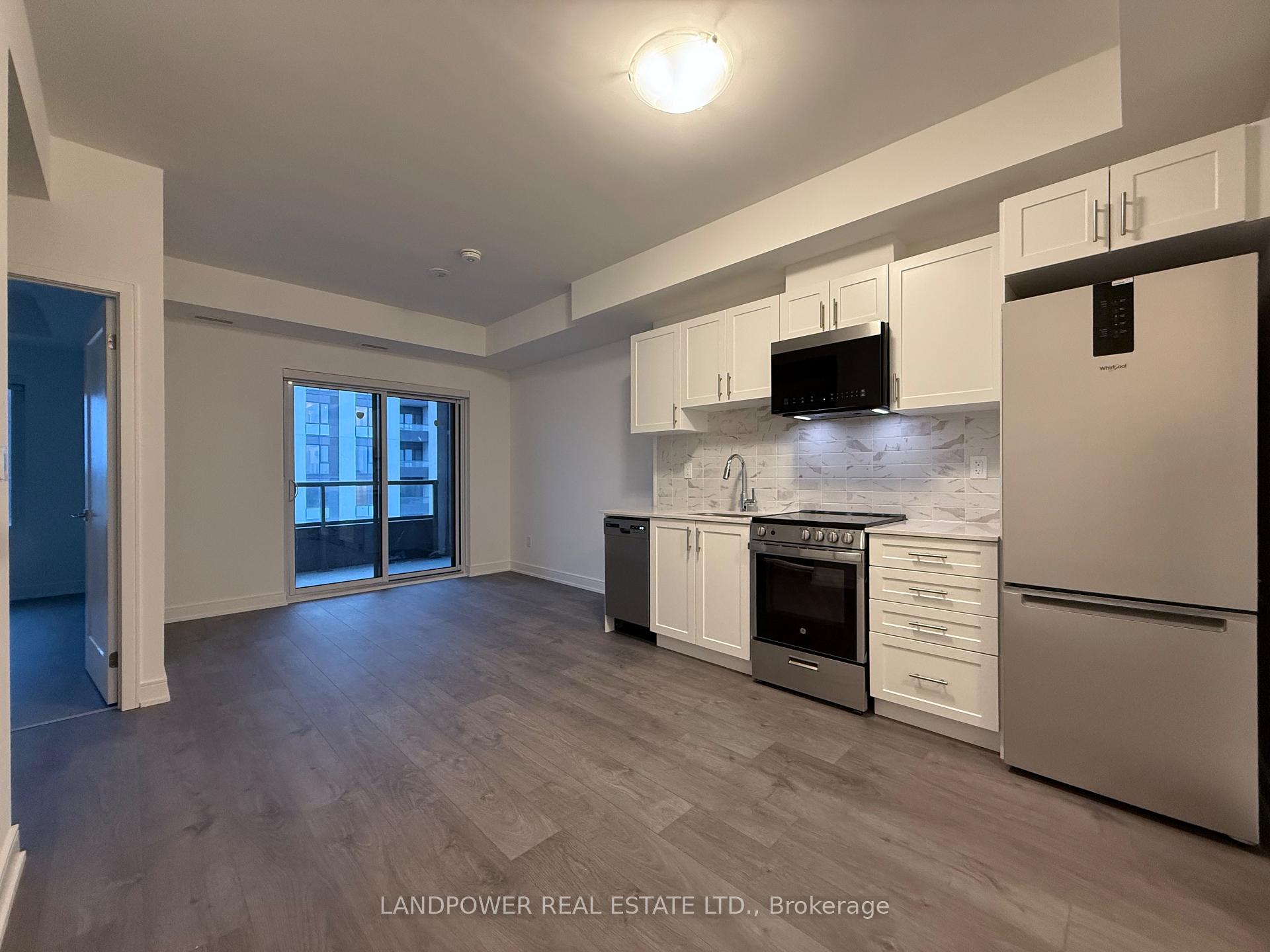 1109 - 715 Davis Drive, Newmarket, ON L3Y 2R3