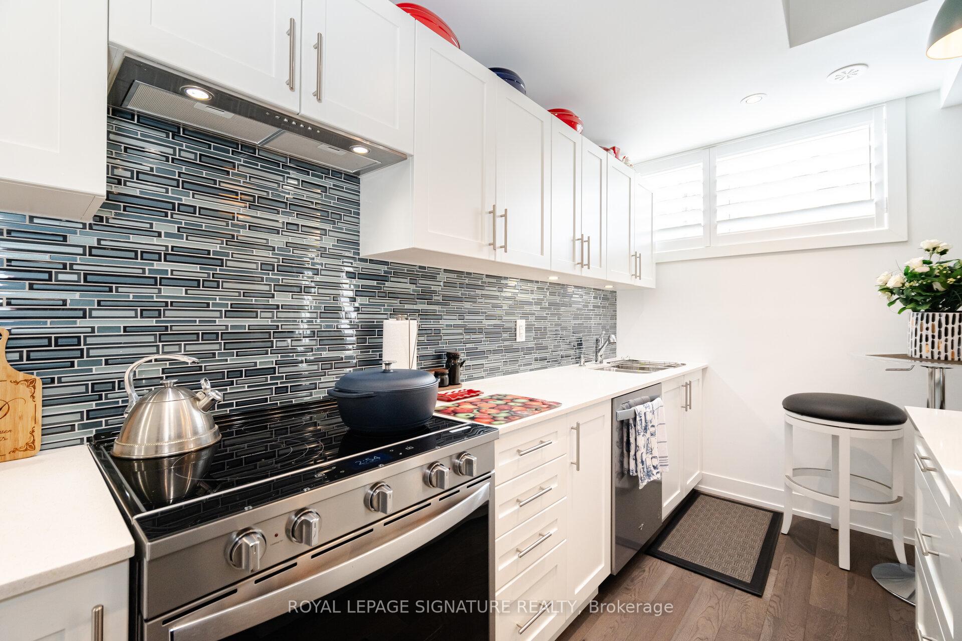 111 - 1085 Douglas McCurdy Common, Mississauga, ON L5G 0C6
