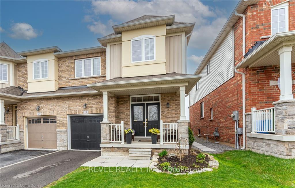 111 Bousfield Rise, Hamilton, ON L8B 0T4