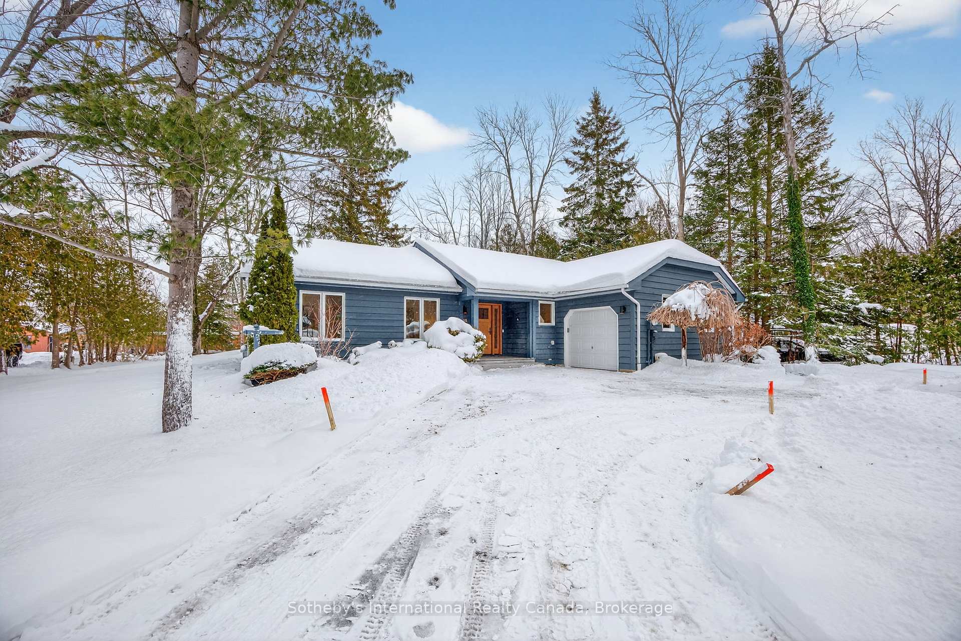 111 Patricia Drive, Blue Mountains, ON L9Y 0P1