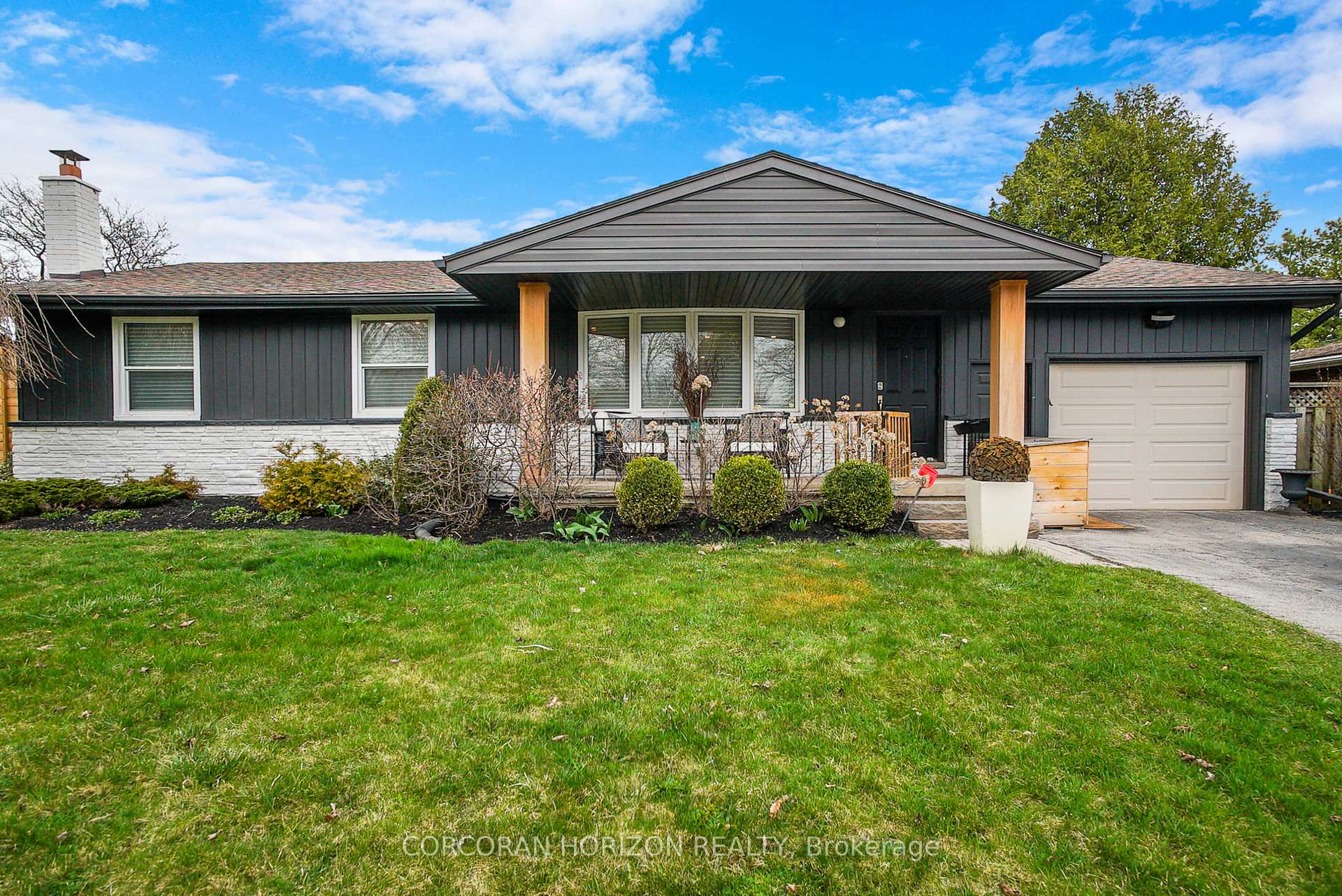 111 Rosslinn Road, Cambridge, ON N1S 3K3