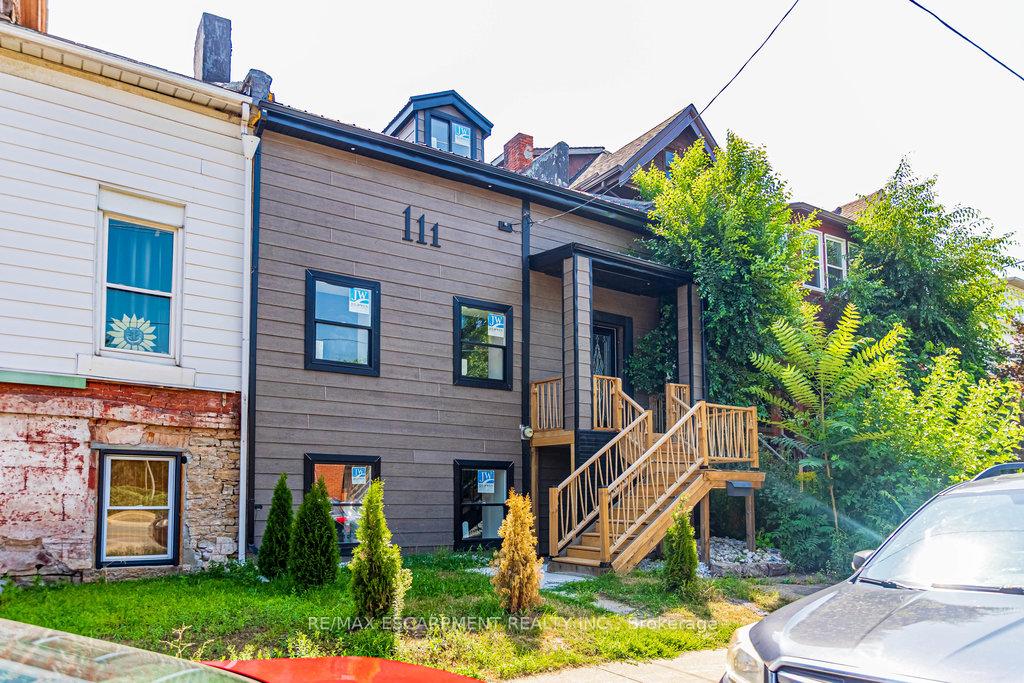 111 WELLINGTON Street S, Hamilton, ON L8N 2R3