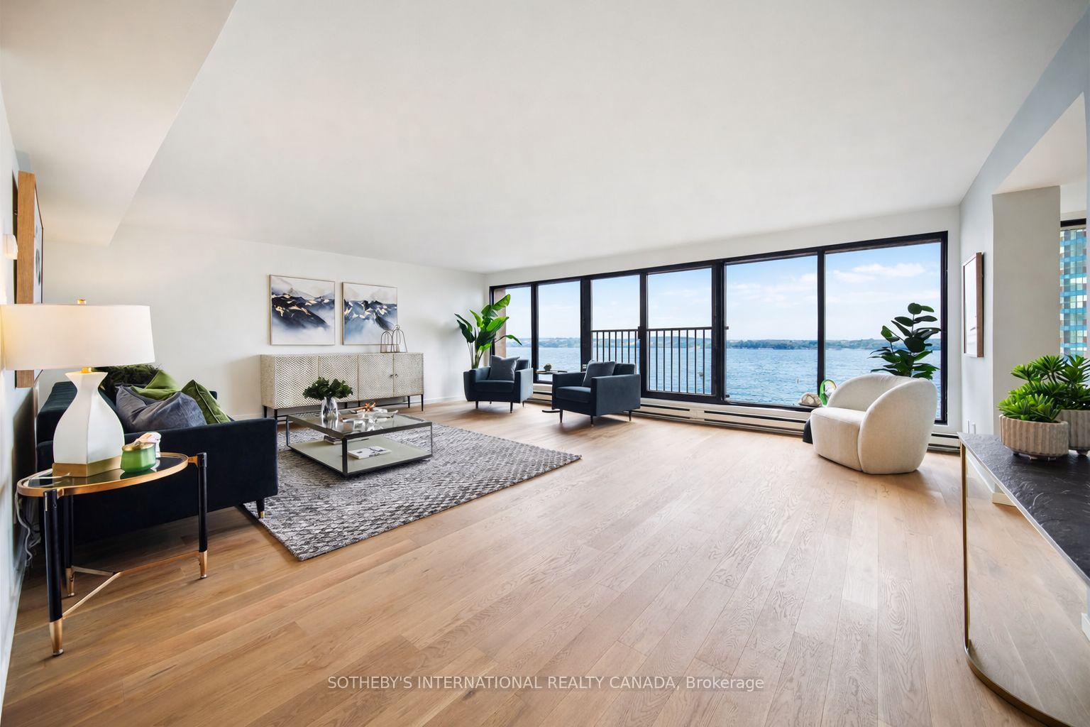 1110 - 65 Harbour Square, Toronto, ON M5J 2L4