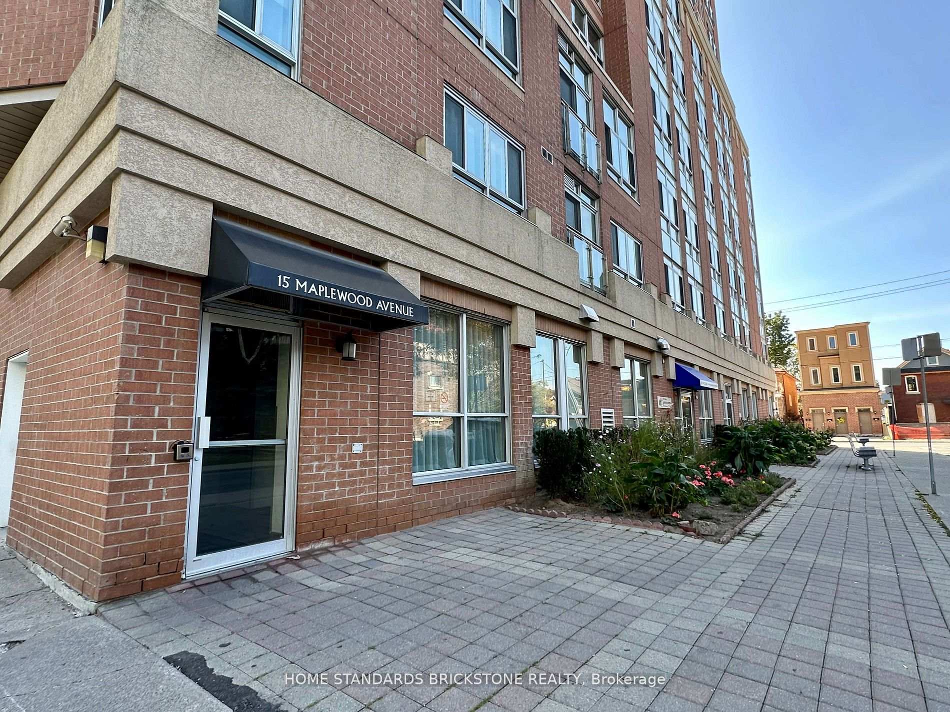 1111 - 15 Maplewood Avenue, Toronto, ON M6C 4B4