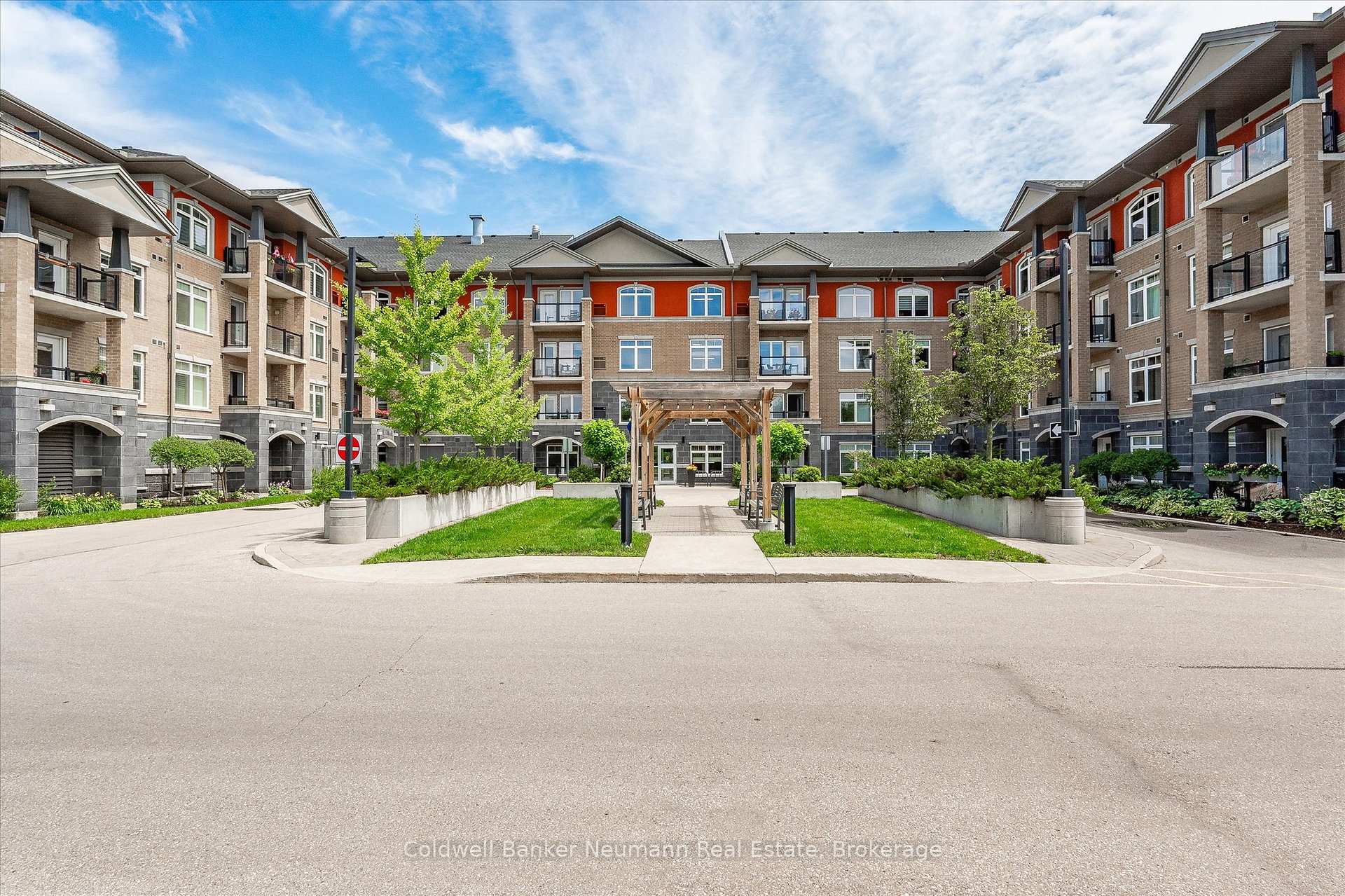 112 - 106 Bard Boulevard, Guelph, ON N1L 0L8