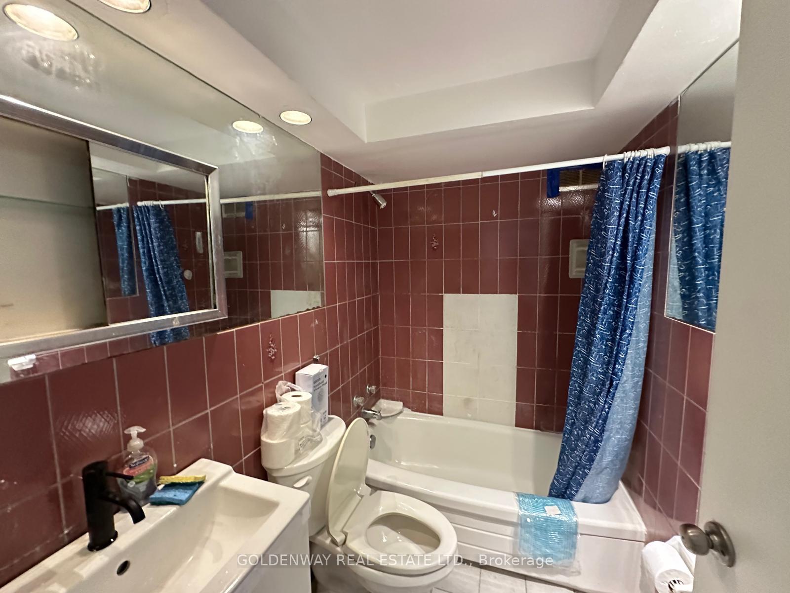 112 - 580 Christie Street, Toronto, ON M6G 3E3