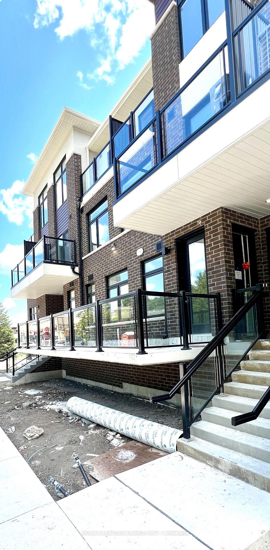 112 - 755 Omega Drive, Pickering, ON L1V 0H1