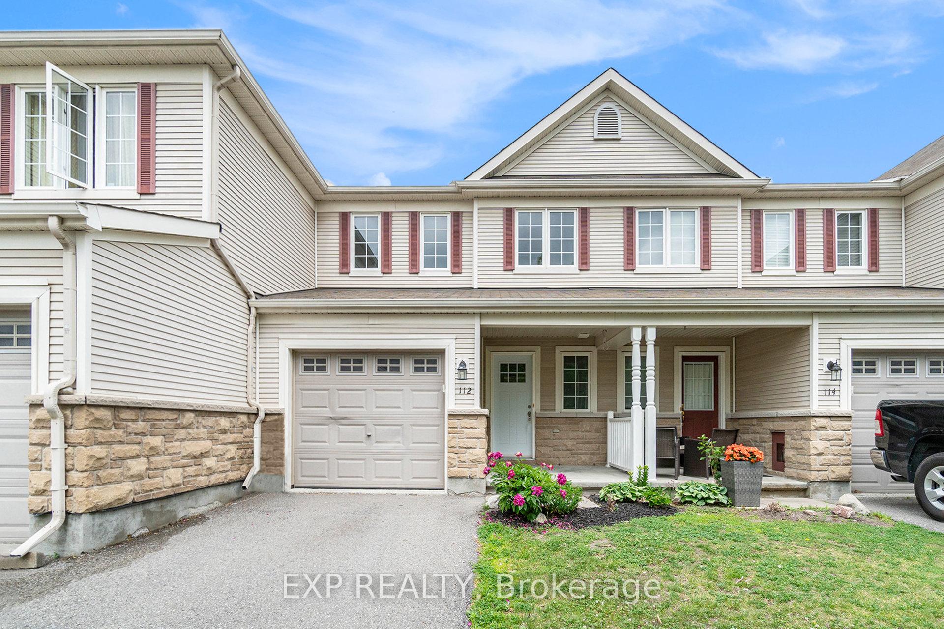112 Braddock Private, Barrhaven, ON K2J 0E7