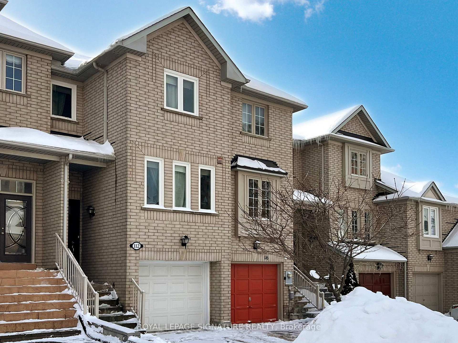 112 Coburg Crescent, Richmond Hill, ON L4B 4E4