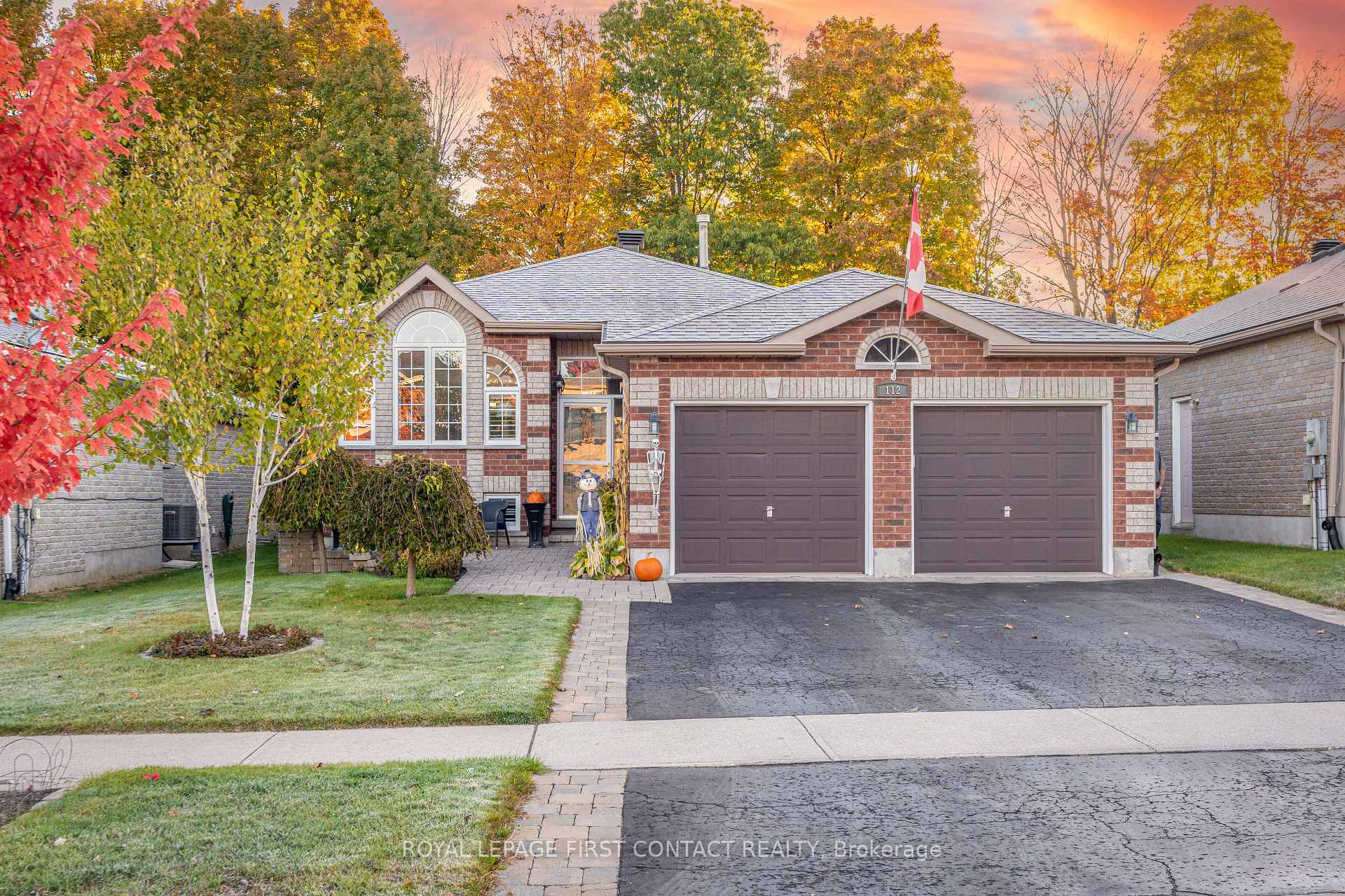 112 Crompton Drive, Barrie, ON L4M 6N9
