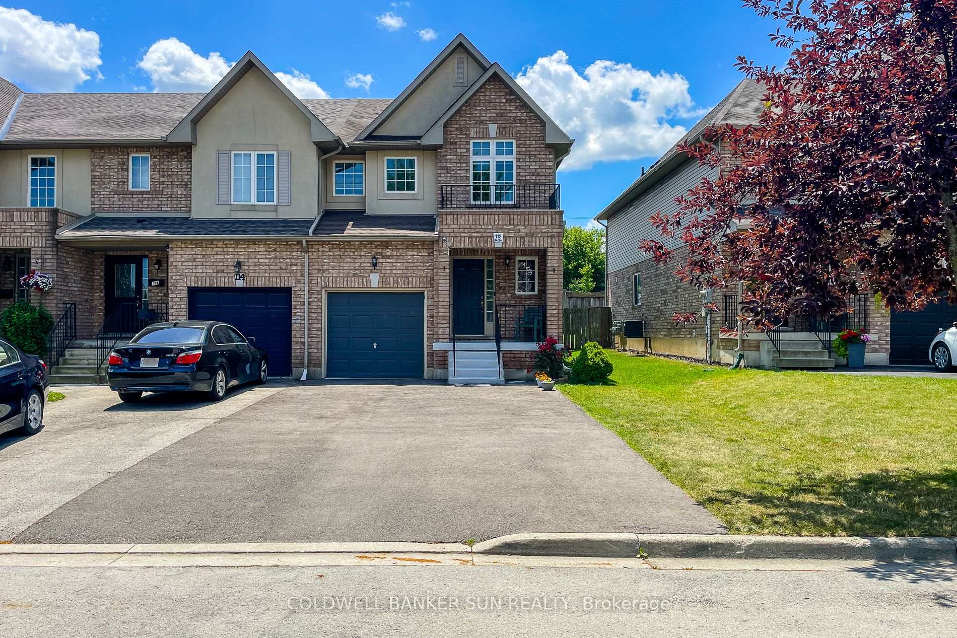 112 Meadow Wood Crescent, Hamilton, ON L8J 3Z8
