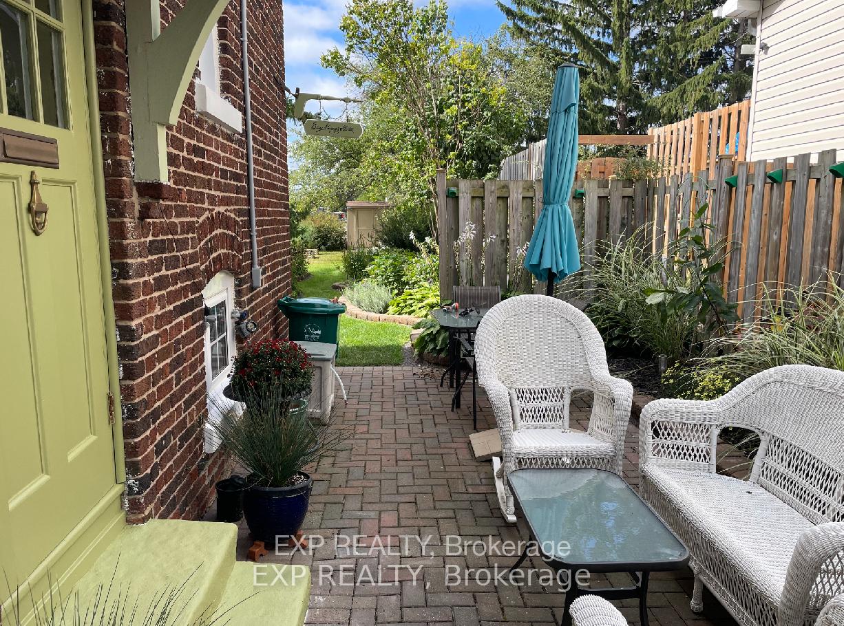 112 Palmer Road, Belleville, ON K8P 4C8