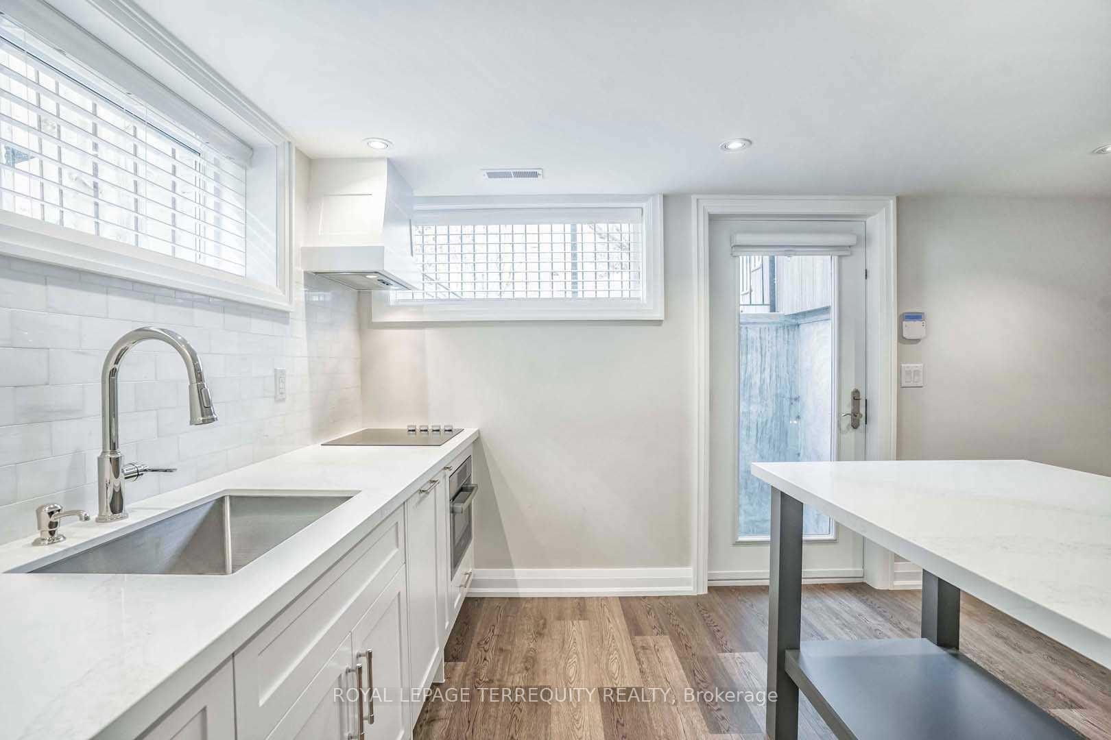 112 Prince George Drive N, Toronto, ON M9B 2X8