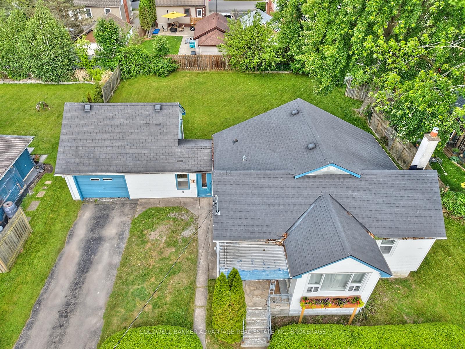 112 St Augustine Avenue, Welland, ON L3C 2K7