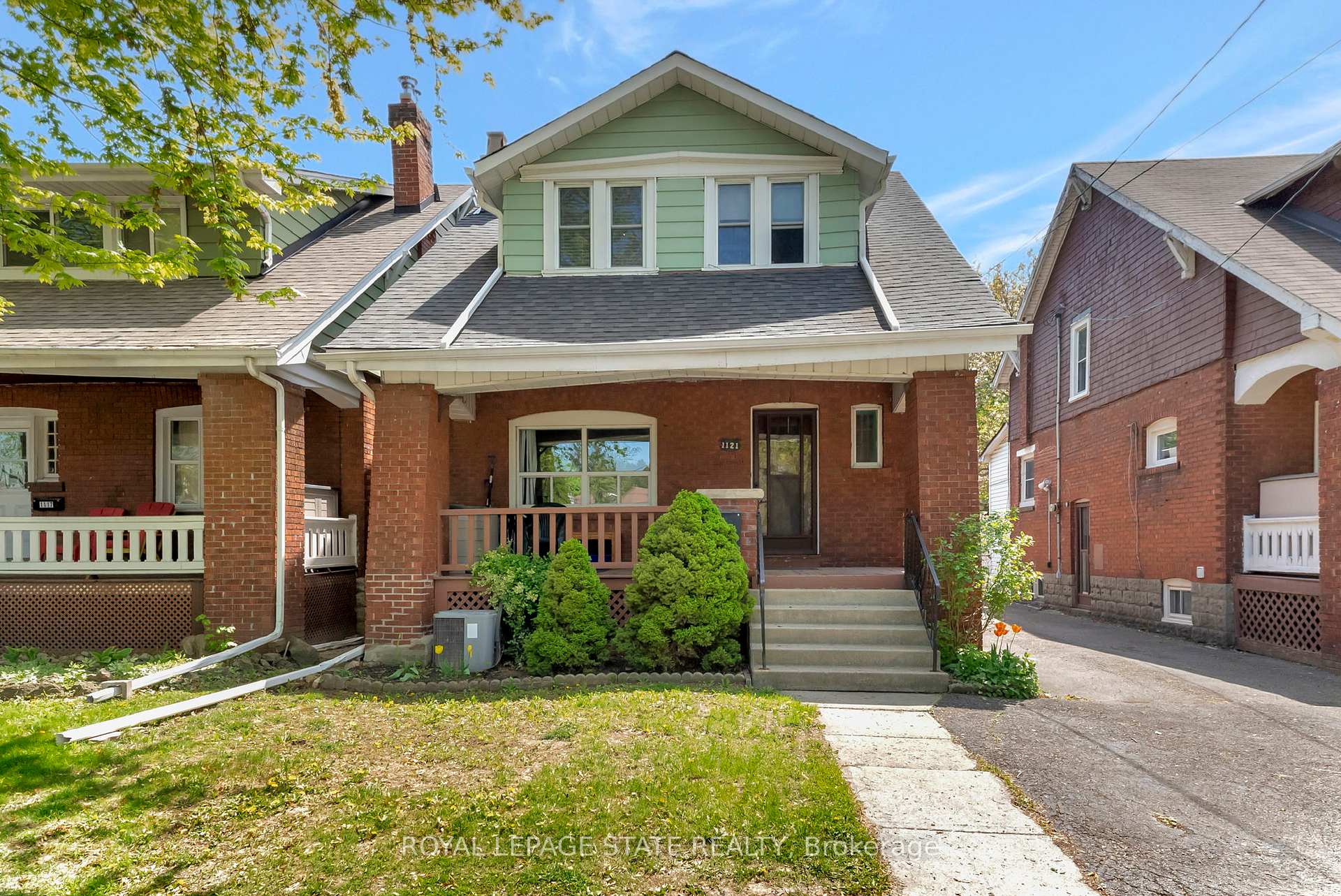 1121 King Street W, Hamilton, ON L8S 1L8