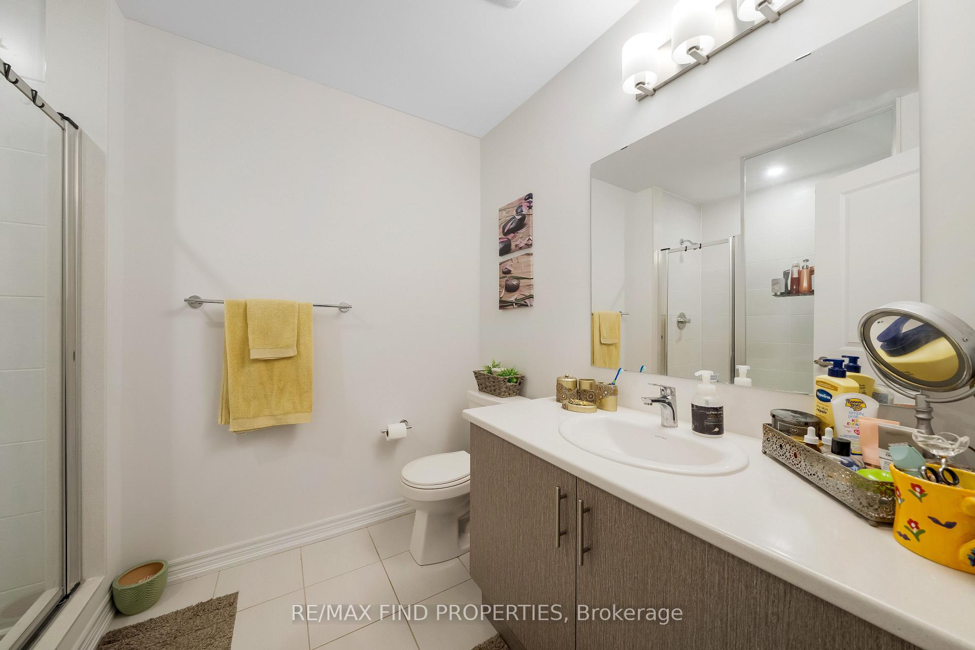 1104 Lockie Drive, Oshawa, ON L1L 0R9