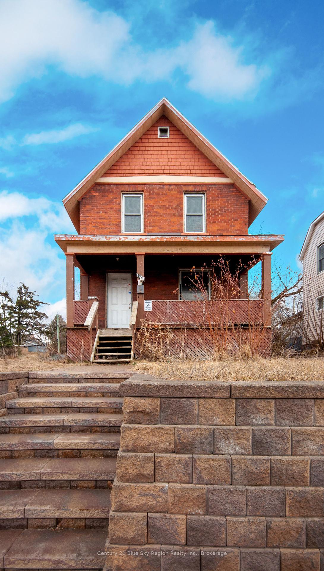 1129 Fisher Street, North Bay, ON P1B 2G8