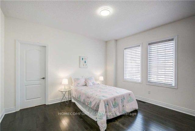 1129 Grainger Trail, Newmarket, ON L3X 0G7