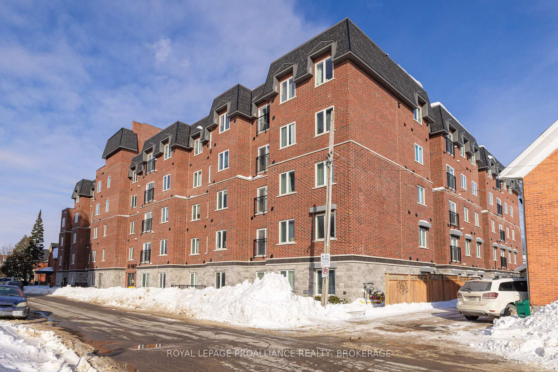 113 - 501 Frontenac Street, Kingston, ON K7K 4L9