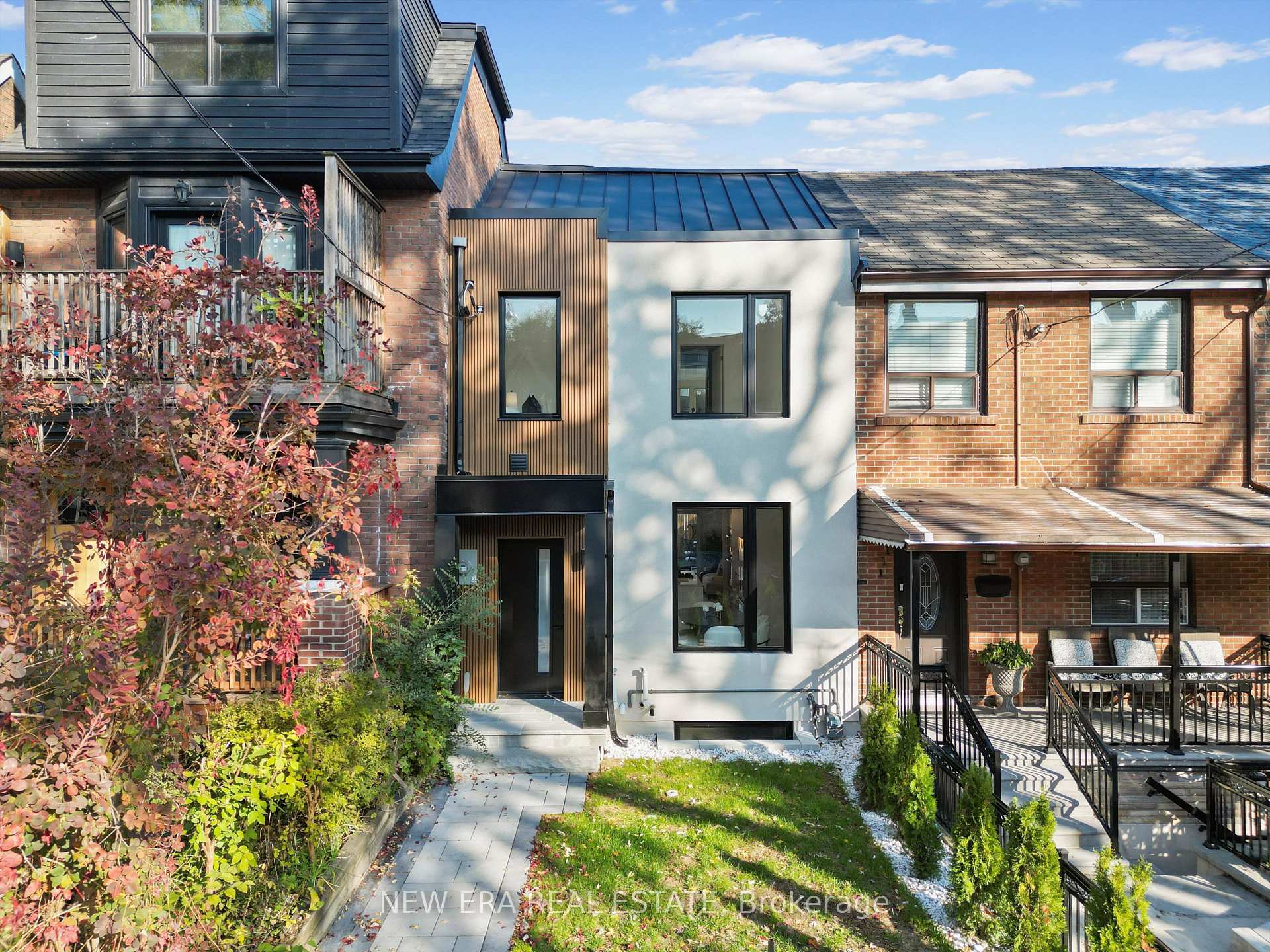 113 Bellwoods Avenue, Toronto, ON M6J 3N4