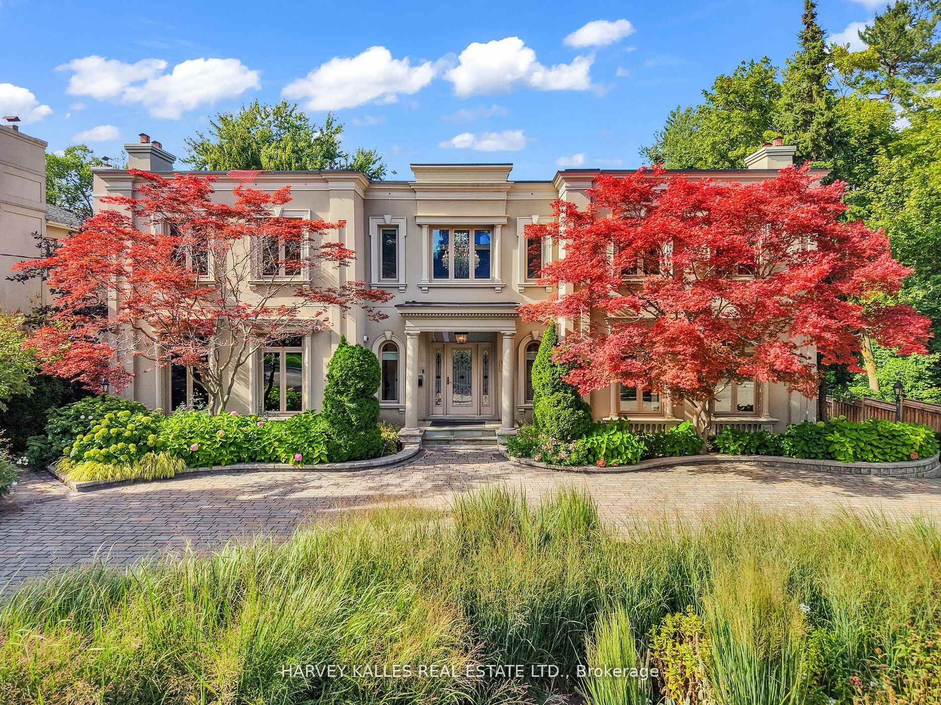 113 Coldstream Avenue, Toronto, ON M5N 1X7