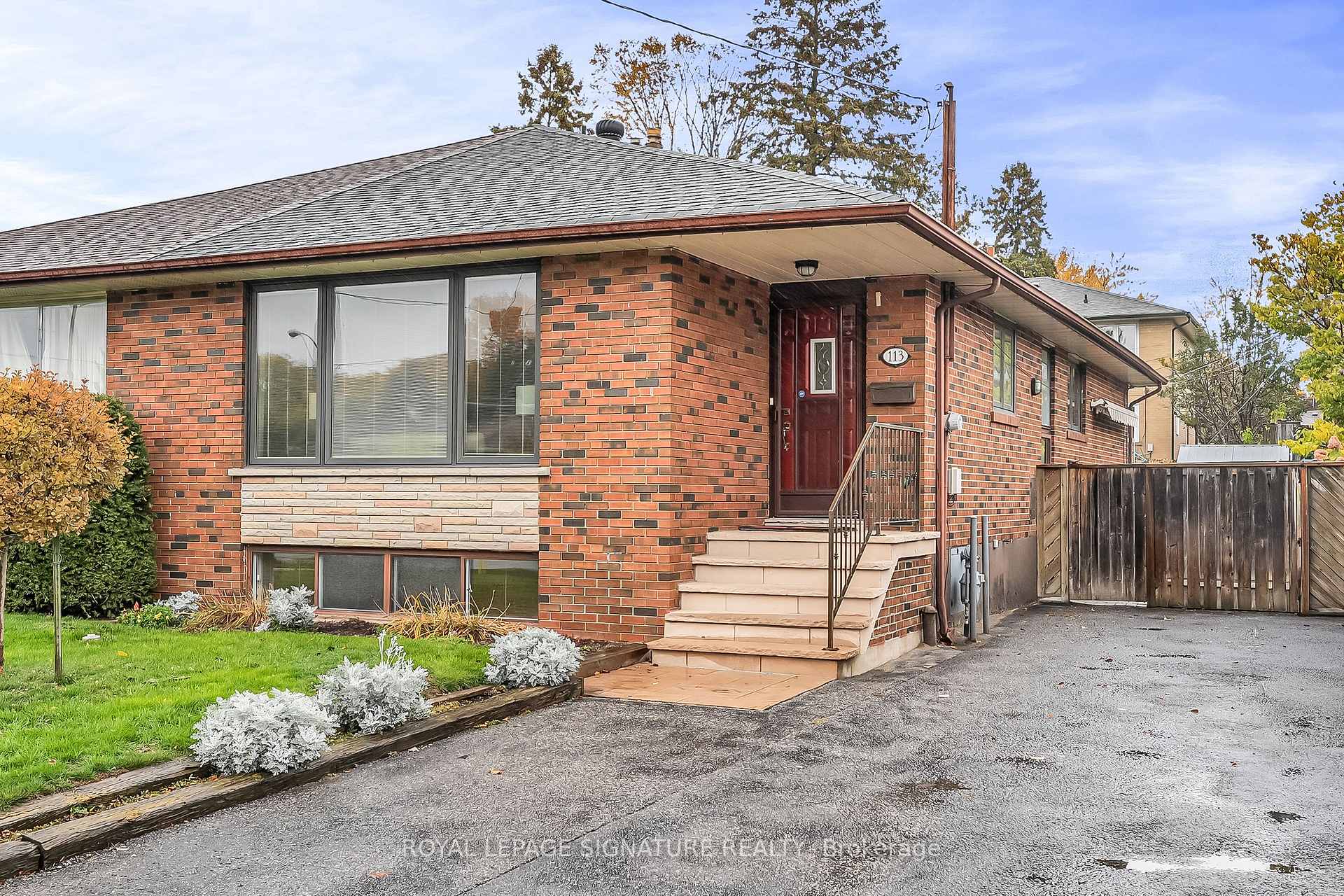 113 Fenside Drive, Toronto, ON M3A 2V7