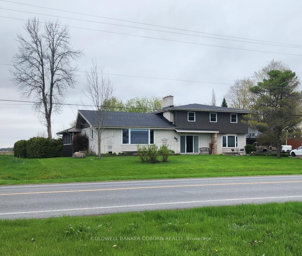 11391 Lakeshore Drive, South Dundas, ON K0E 1K0