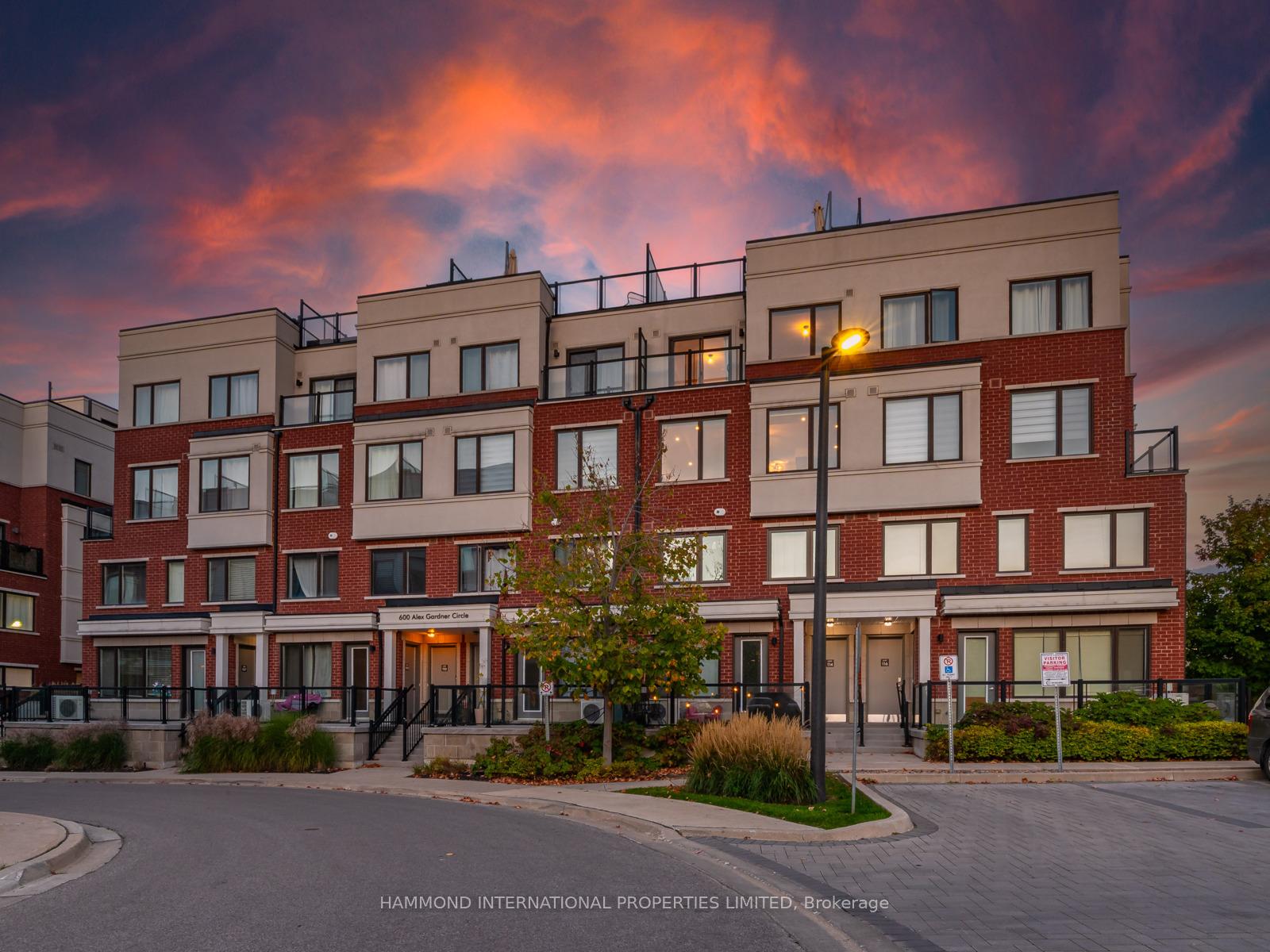 114 - 600 Alex Gardner Circle, Aurora, ON L4G 3G5