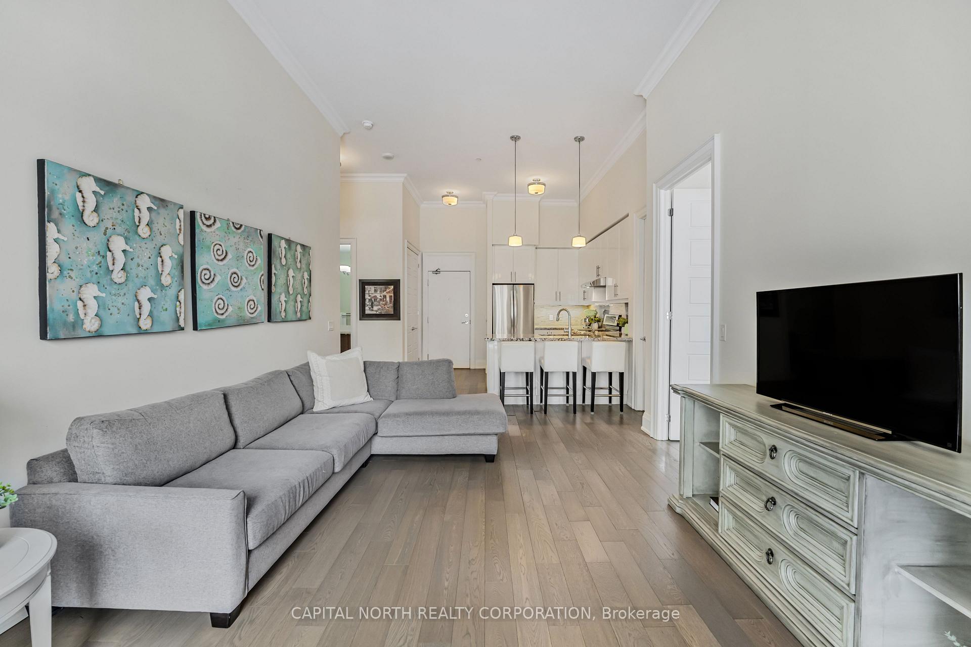 114 - 7 Bond Crescent, Richmond Hill, ON L4E 1E6