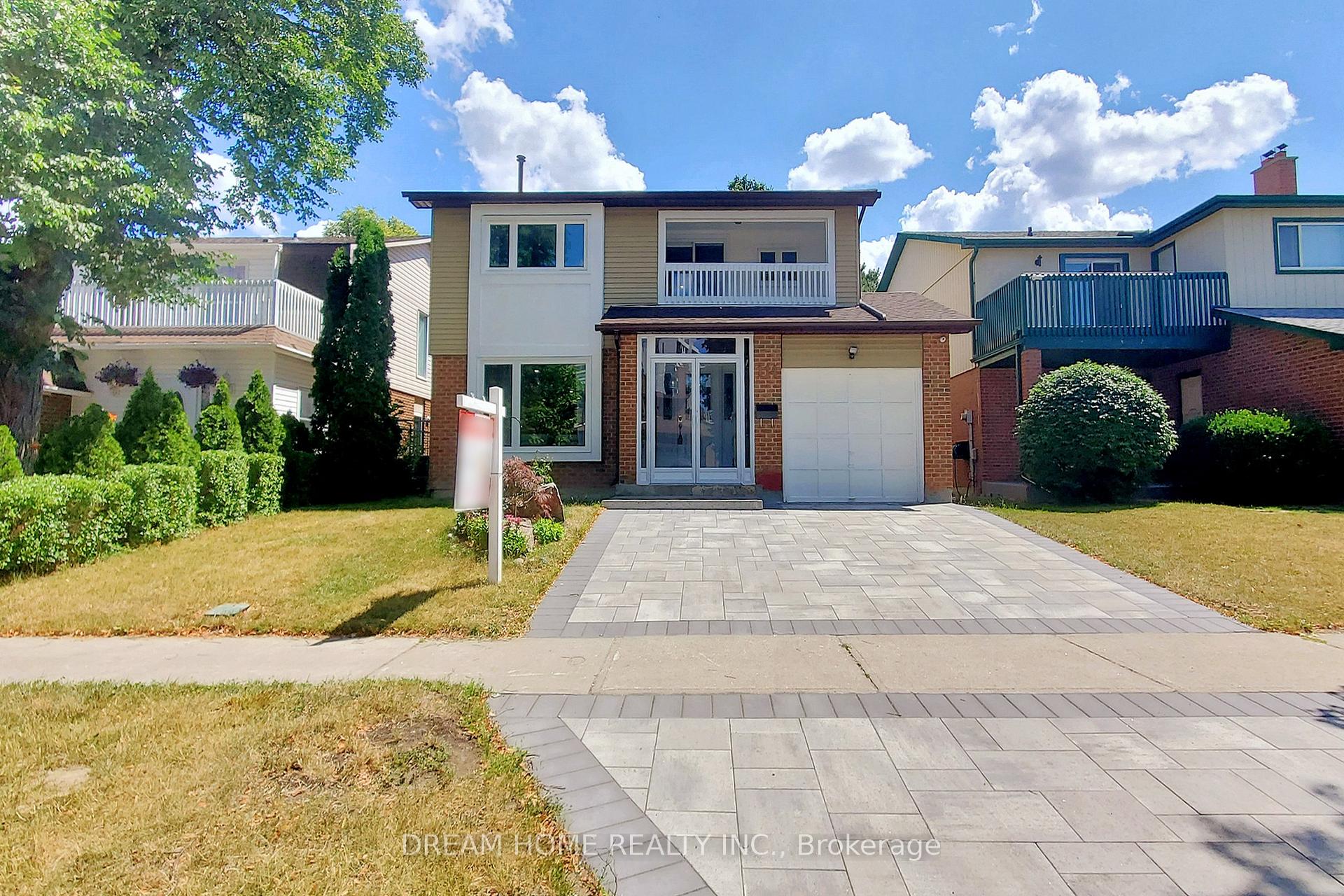 114 Mossbrook Crescent, Toronto, ON M1W 2W9