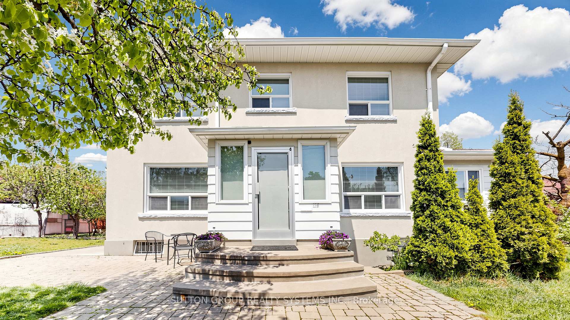 114 Rosemount Avenue, Toronto, ON M6H 3H2