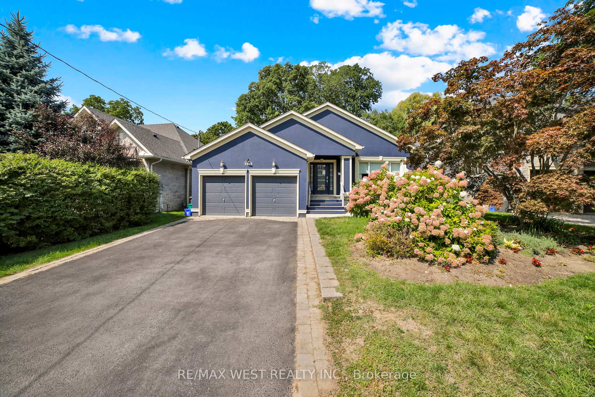 1143 Shaw Street, Oakville, ON L6L 2S1