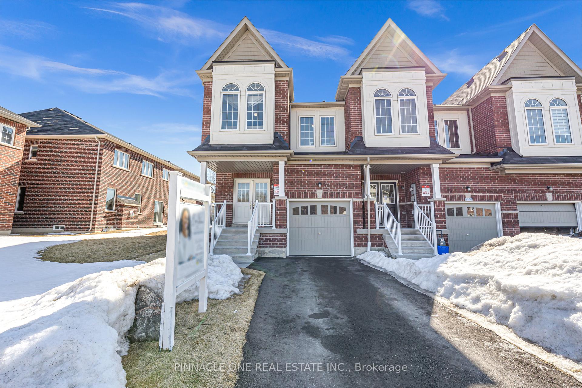 1149 Jim Brewster Circle, Oshawa, ON L1K 1A4