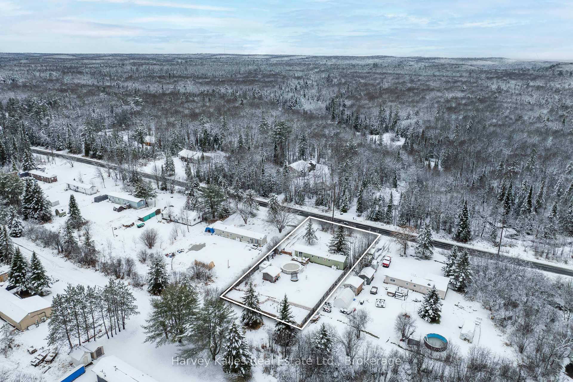 1149 OLD MUSKOKA Road, Huntsville, ON P0B 1M0