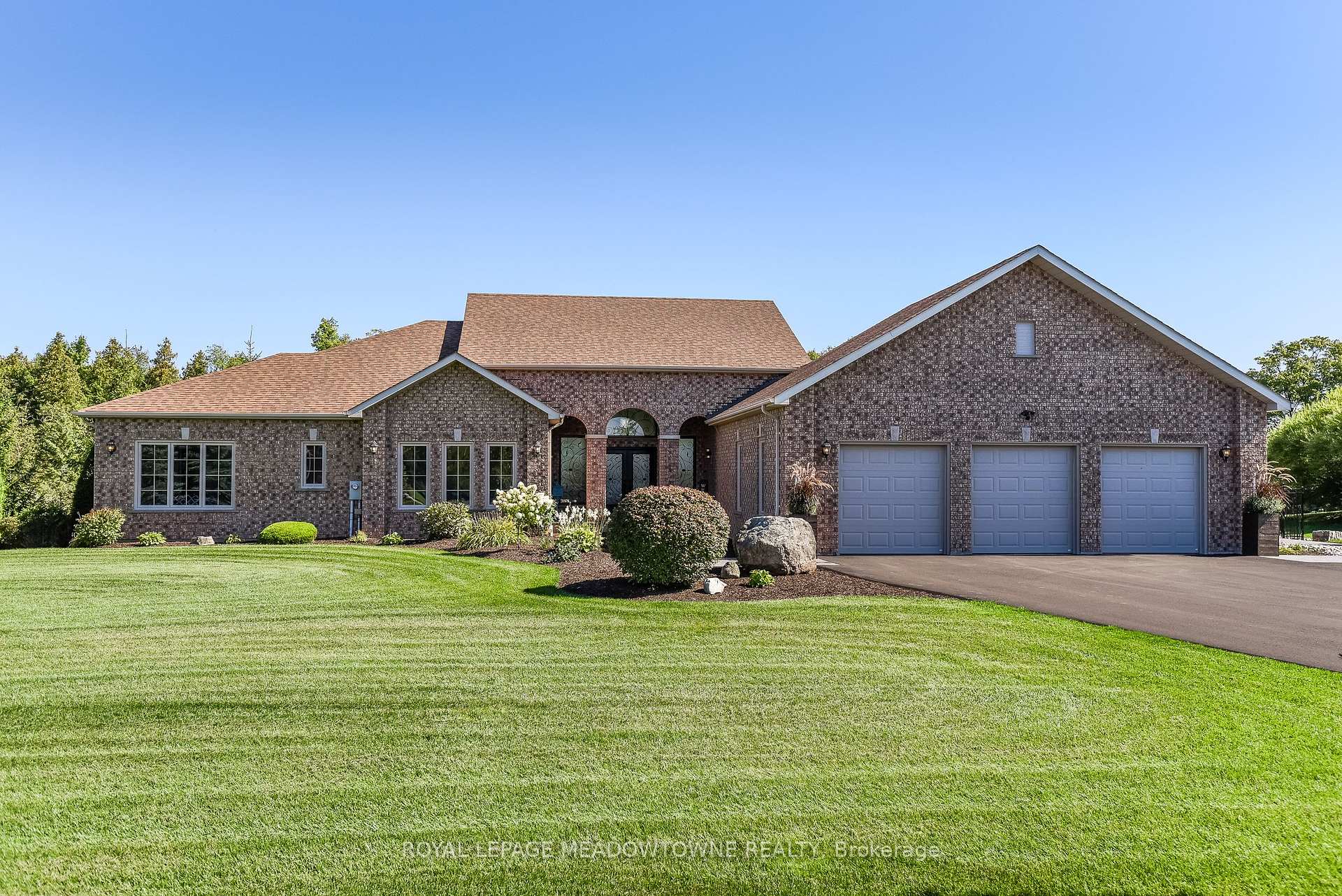 11490 Inglis Drive, Milton, ON L0P 1B0