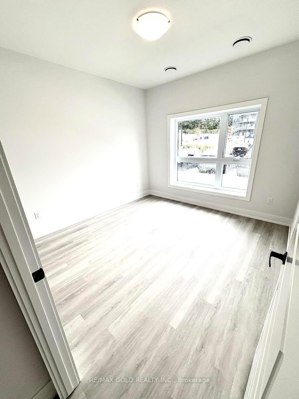 115 - 1100 Lackner Place, Kitchener, ON N2A 0M1