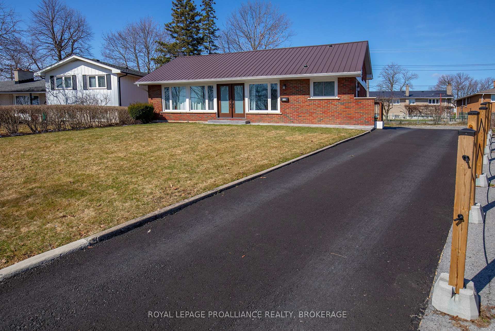 115 Morenz Crescent, Kingston, ON K7K 2X4